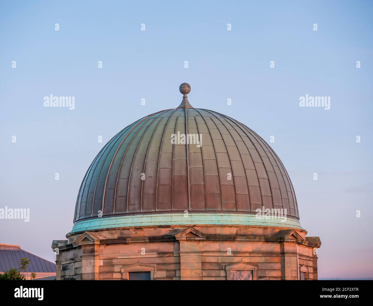 Edinburgh observatory hi-res stock photography and images - Alamy