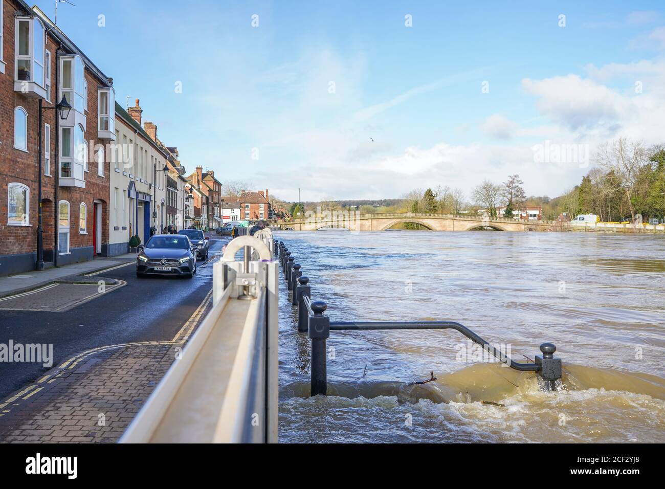 Uk flood barriers hi-res stock photography and images - Alamy