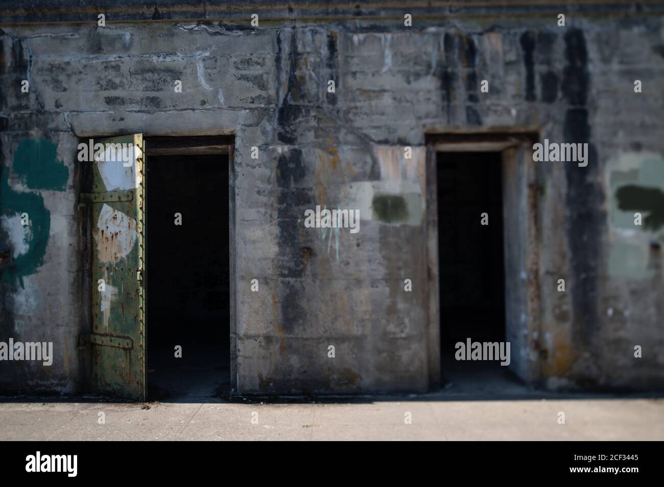 Bunker doors hi-res stock photography and images - Alamy