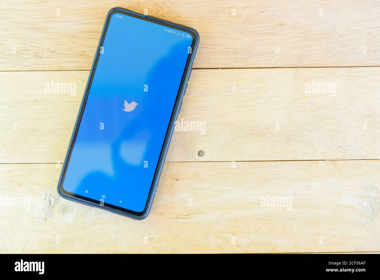 Bangkok, Thailand - 25 August, 2020 : Loading logo of twitter on ...