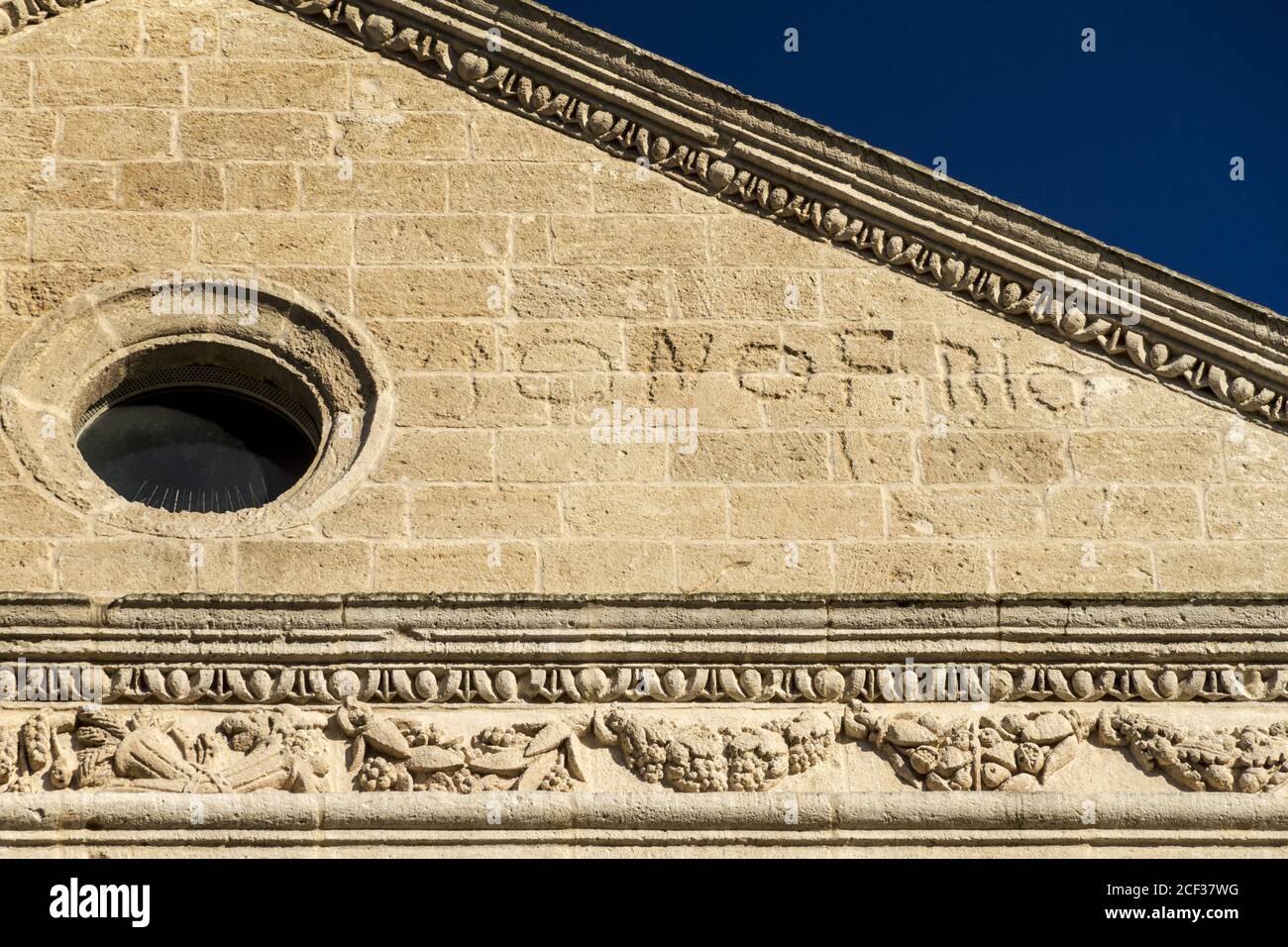 Medieval Roman architecture of old buildings in Italy Stock Photo - Alamy