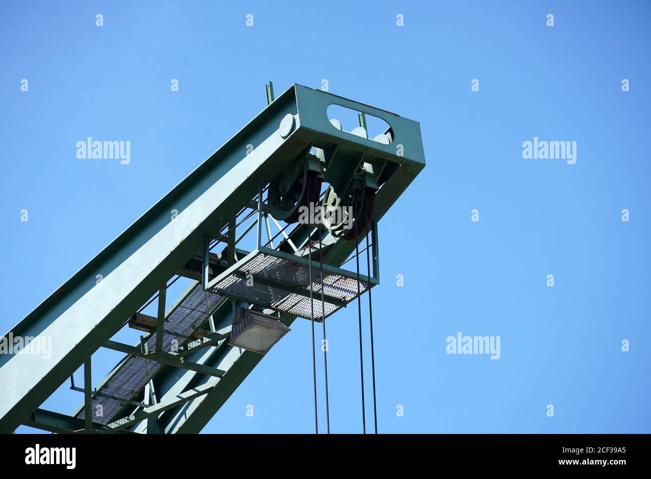 Tower crane, a balance crane Stock Photo - Alamy