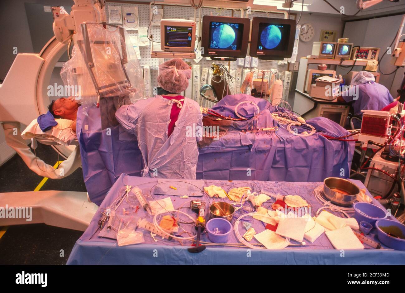 MARYLAND, USA, 1995 - Coronary intervention procedure, in hospital ...