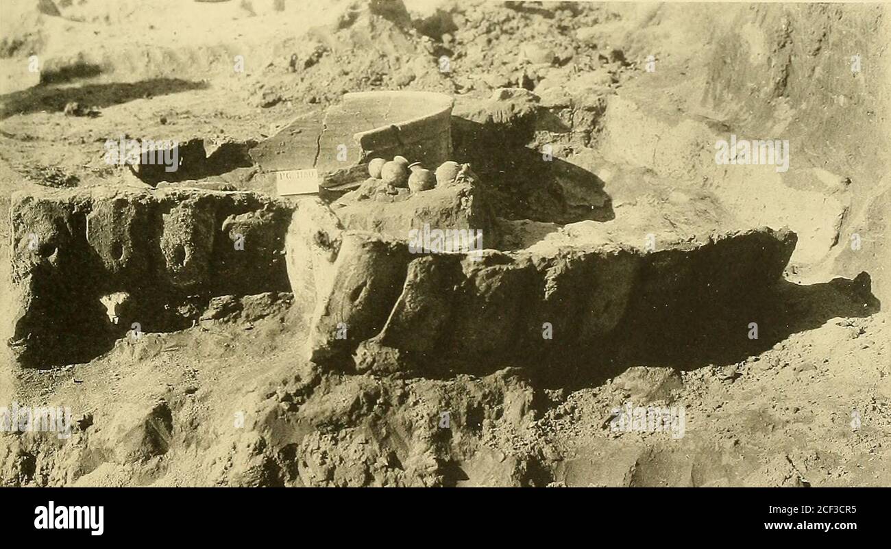 Plano convex brick hi-res stock photography and images - Alamy