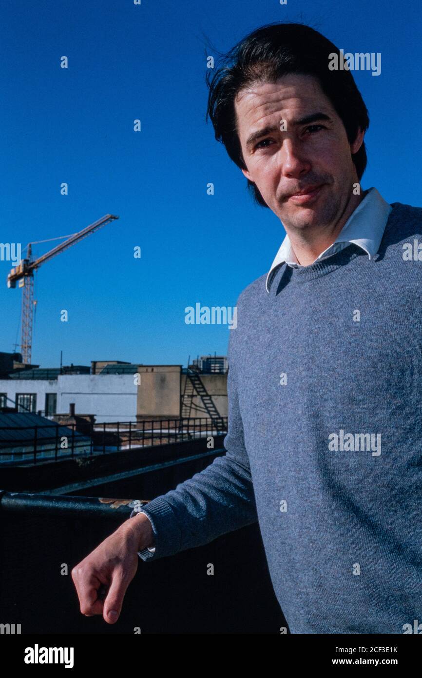 Jonathon Porritt interview portrait at Friends of The Earth, Underwood ...
