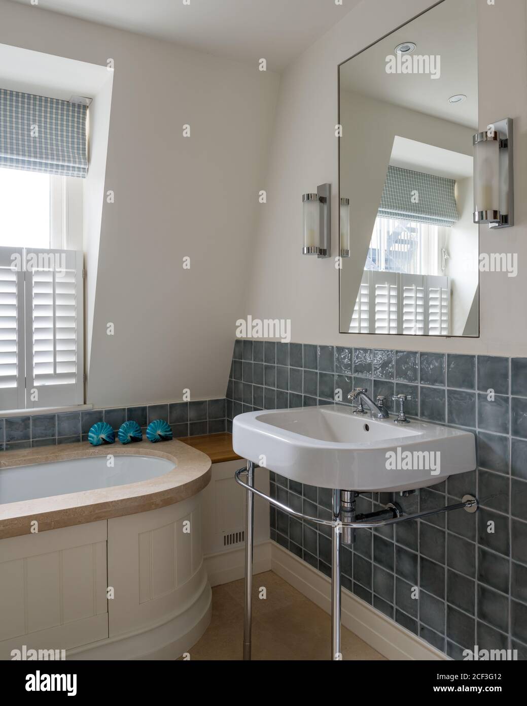 Built in washbasin hi-res stock photography and images - Alamy