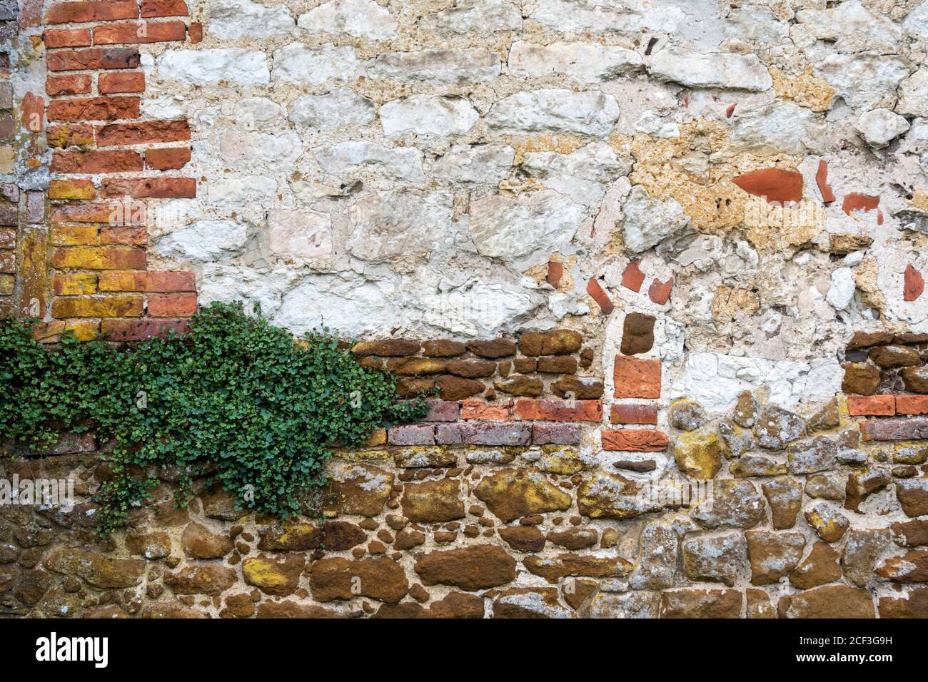 Clunch wall hi-res stock photography and images - Alamy