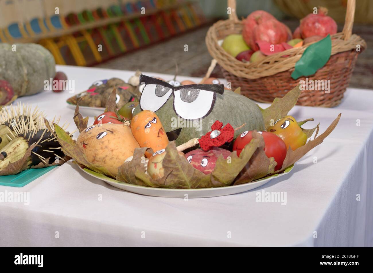 Vegetables face head hi-res stock photography and images - Alamy