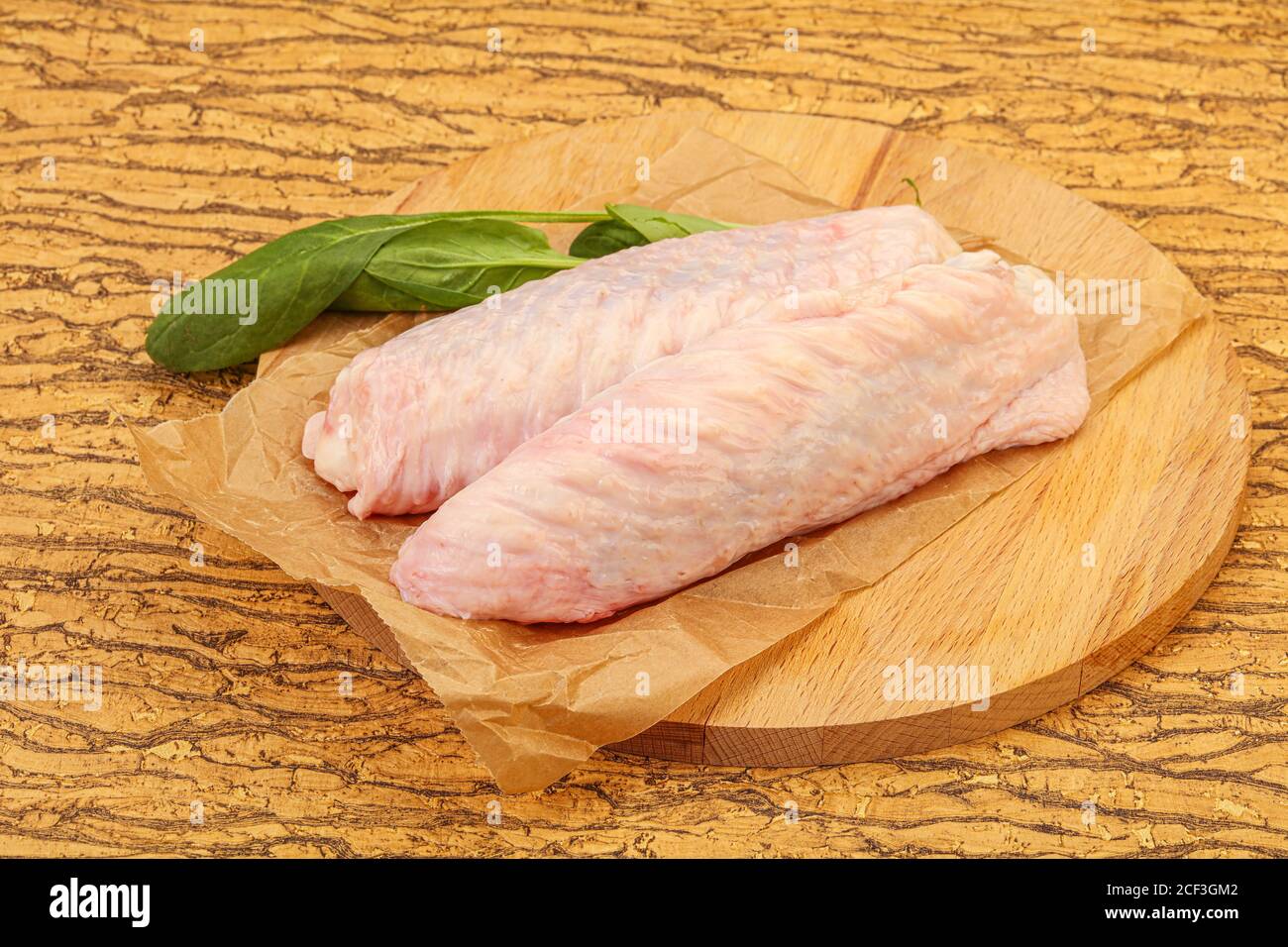 Raw turkey wings ready for cooking Stock Photo - Alamy