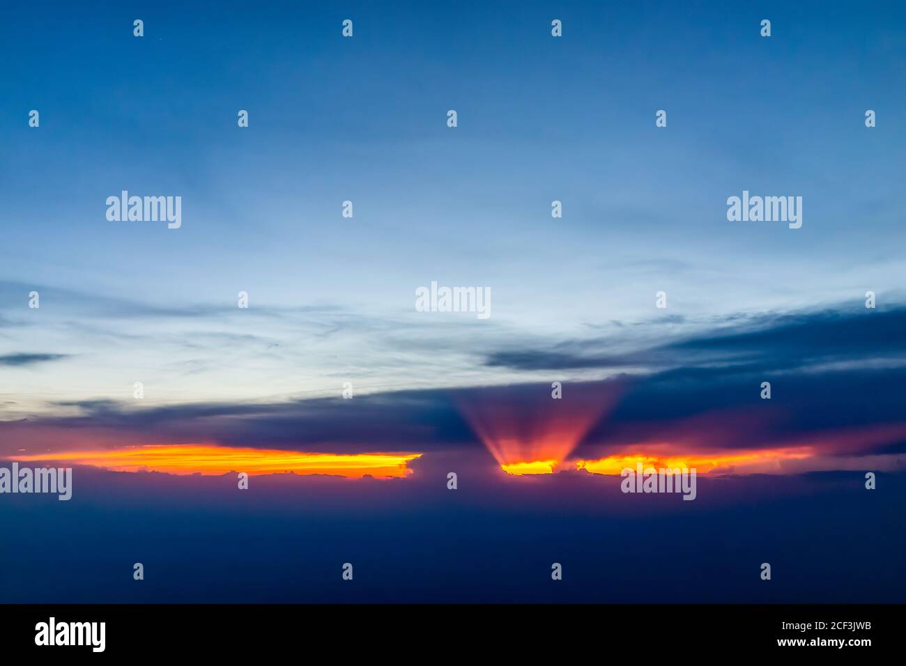 Colorful dramatic red dark sunset sun rays in Virginia horizon high ...