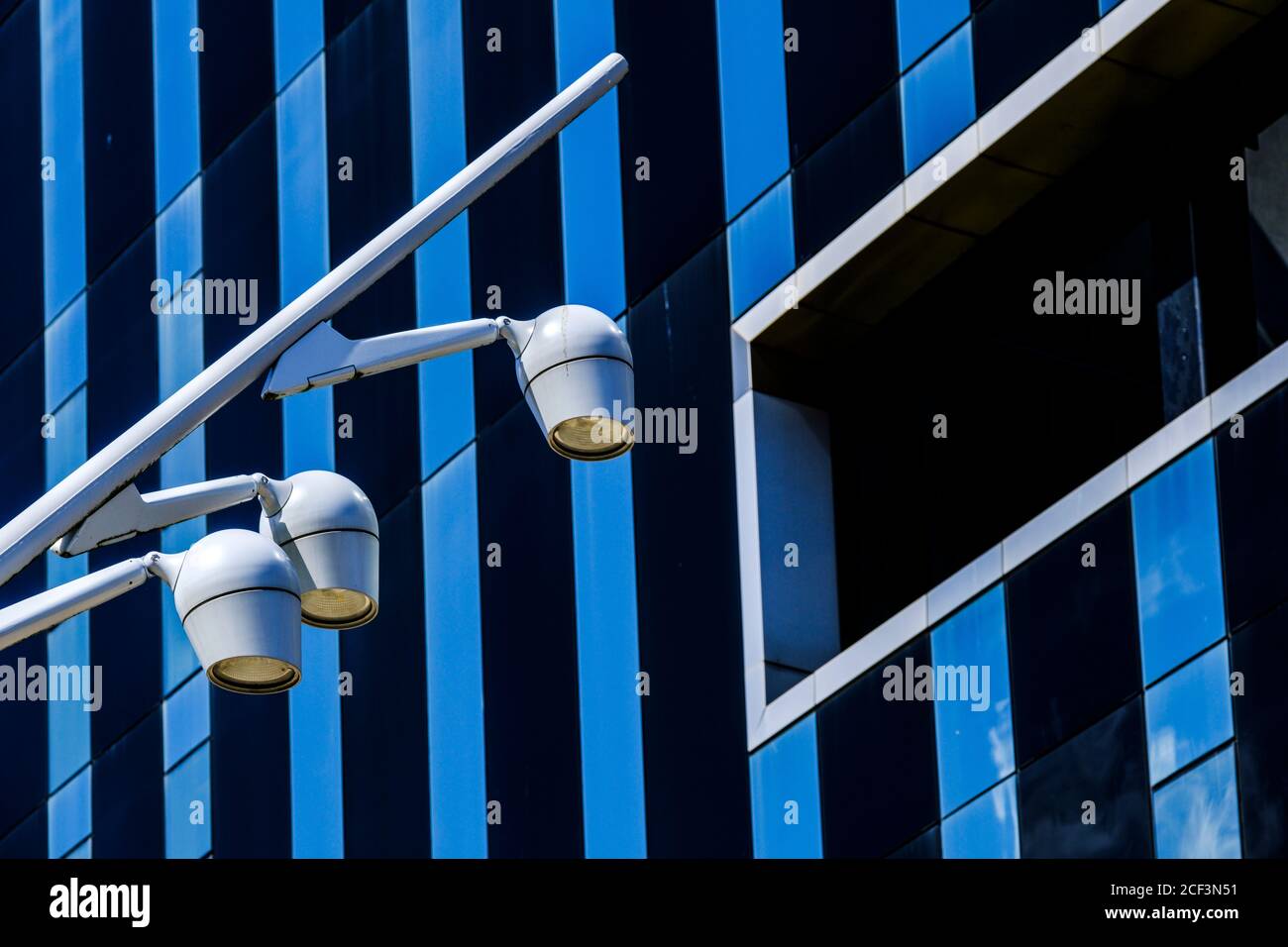 Cube modern council building hi-res stock photography and images - Alamy