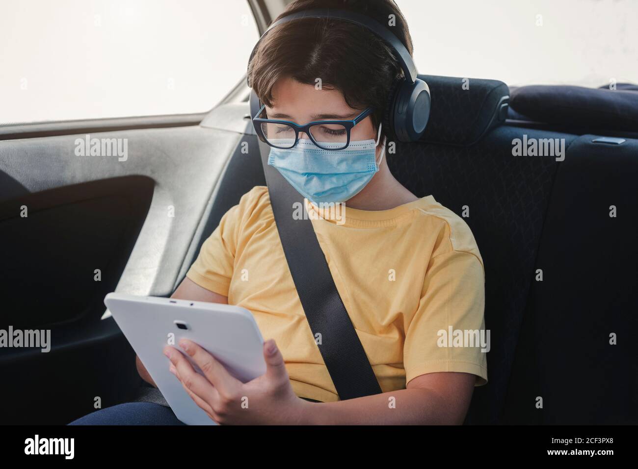 Kid with car hi-res stock photography and images - Alamy