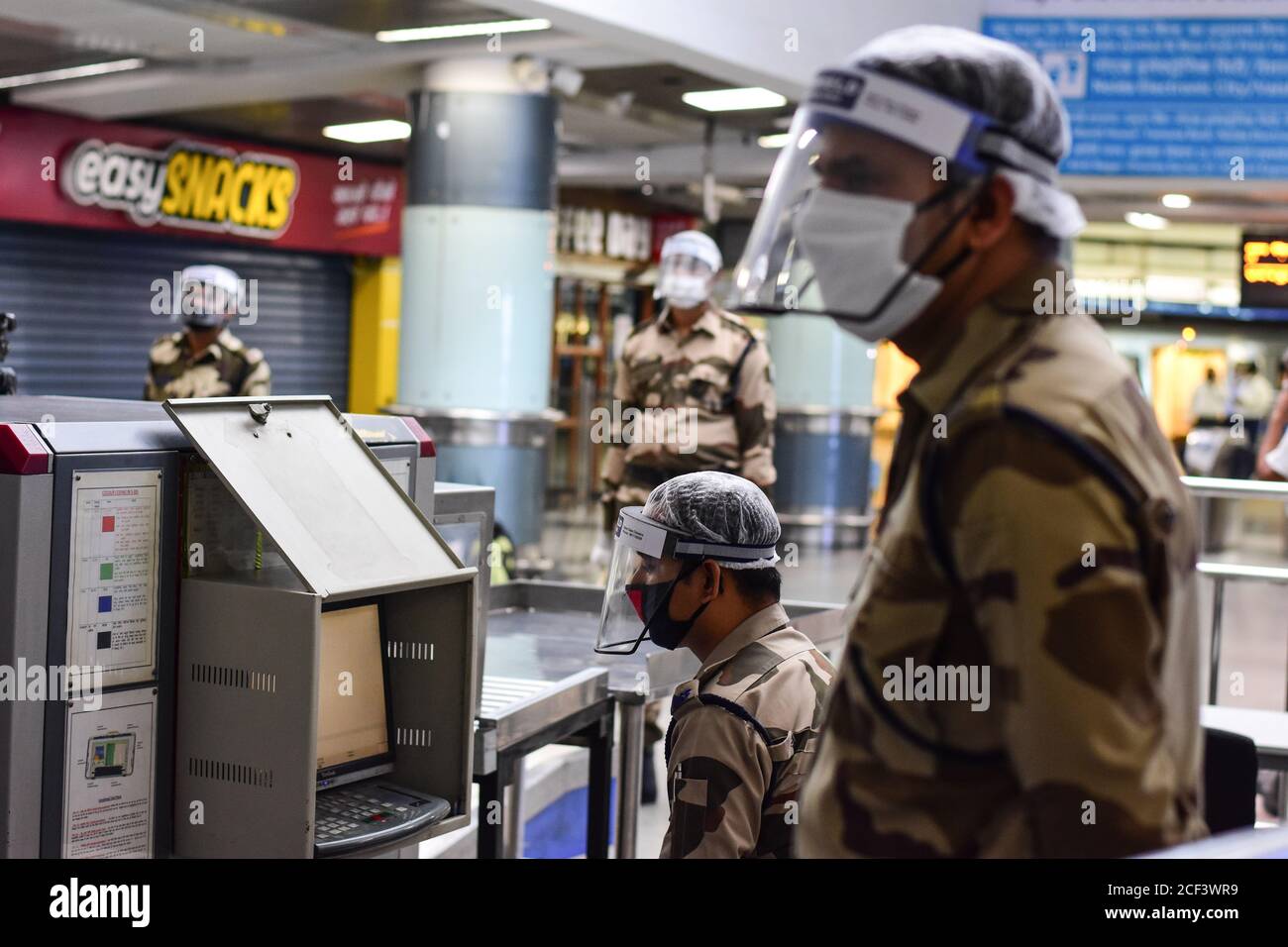 Cisf personnel hi-res stock photography and images - Alamy