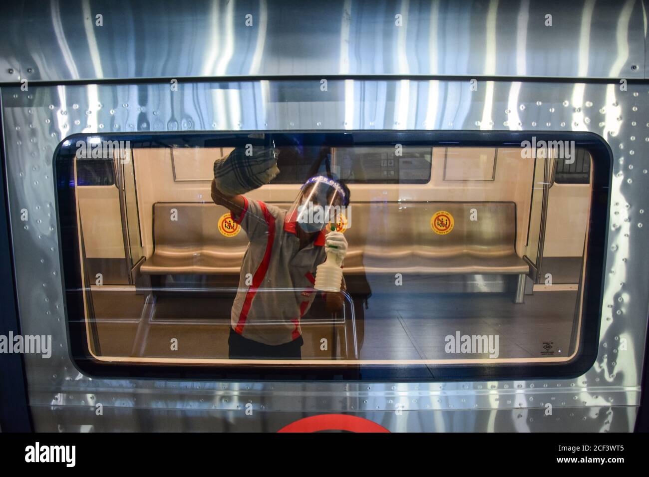 Network rail employee hi-res stock photography and images - Alamy