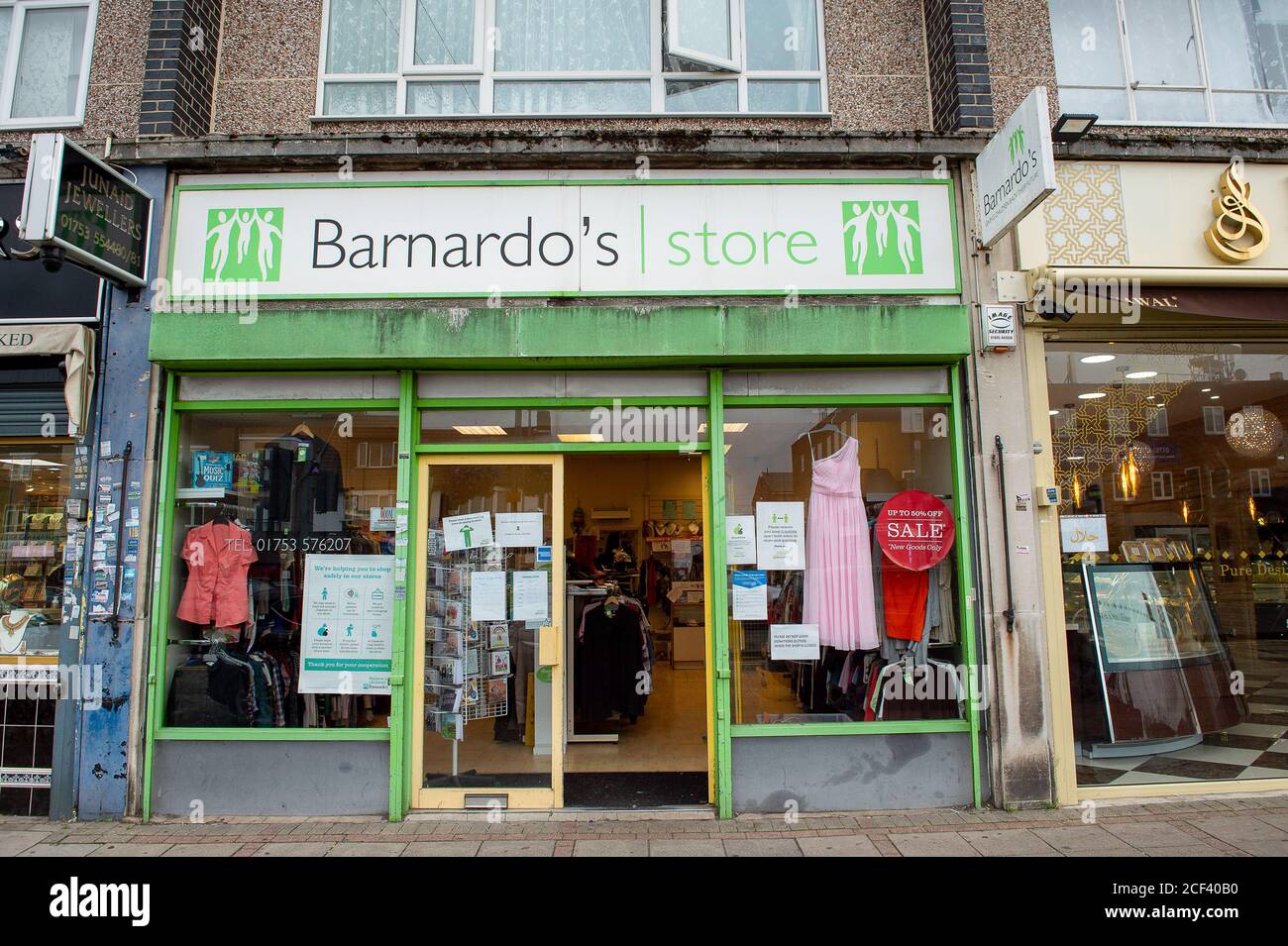 Barnardos charity shop hi-res stock photography and images - Alamy