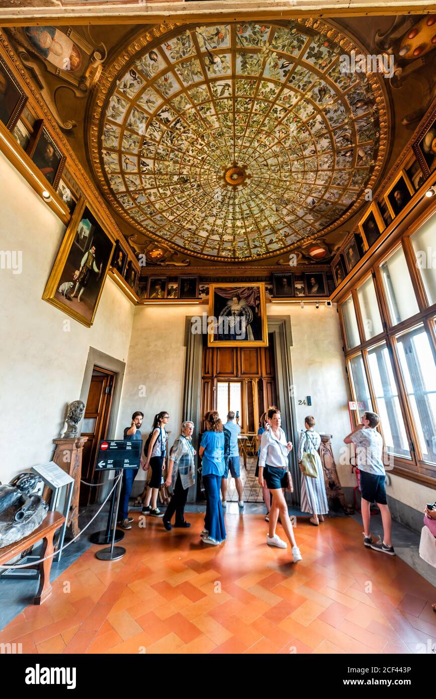 Ceiling uffizi gallery florence italy hi-res stock photography and ...