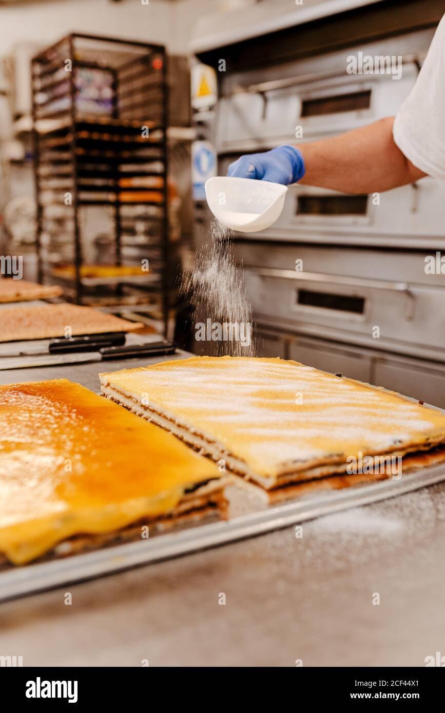 Glove hand powder hi-res stock photography and images - Alamy