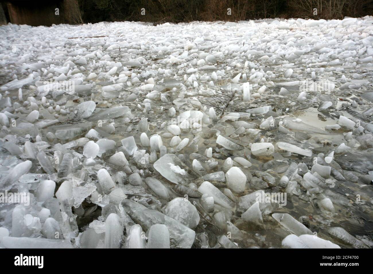 Melting ice forming river hi-res stock photography and images - Alamy