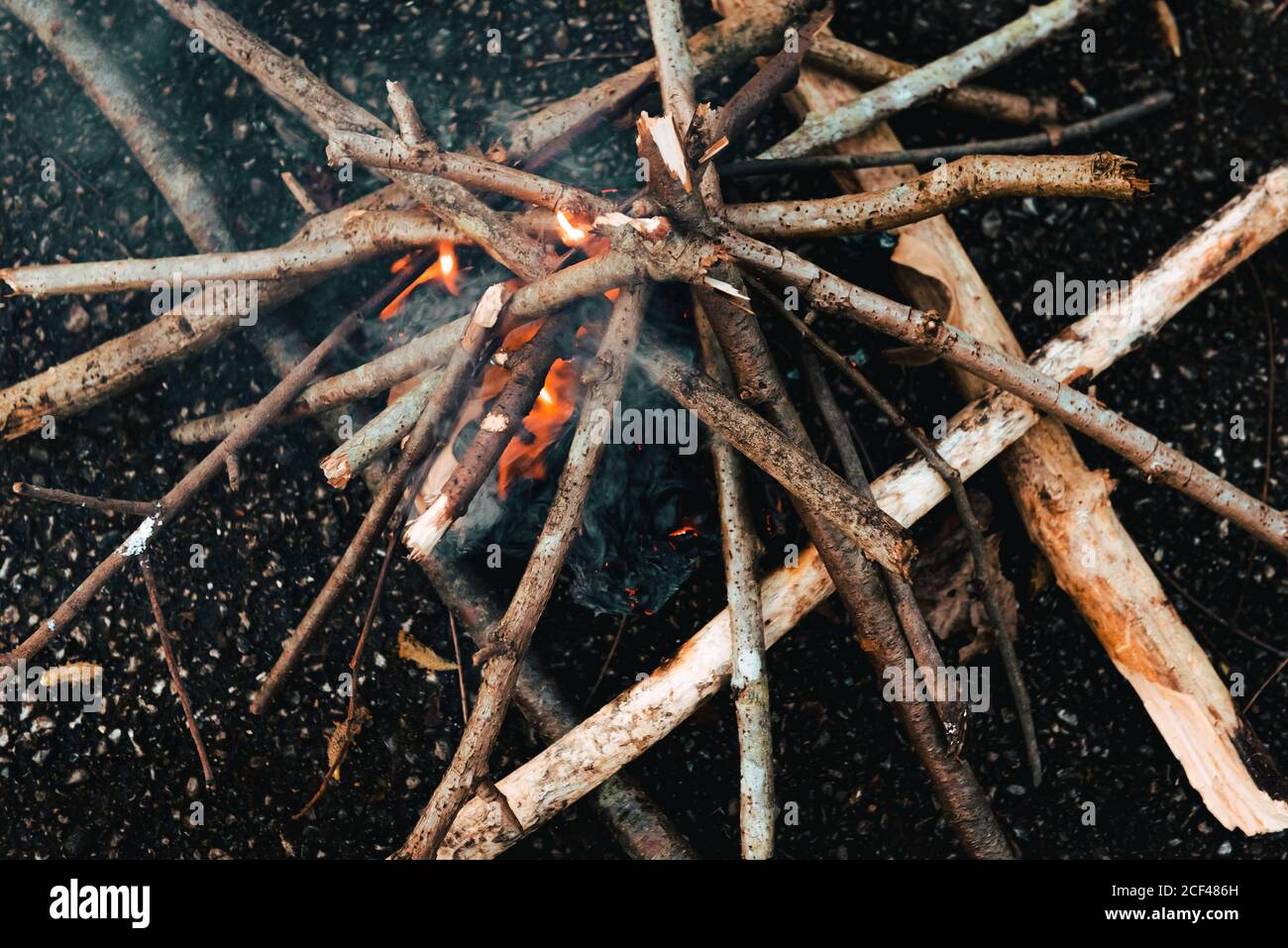 Evening small bonfire hi-res stock photography and images - Alamy