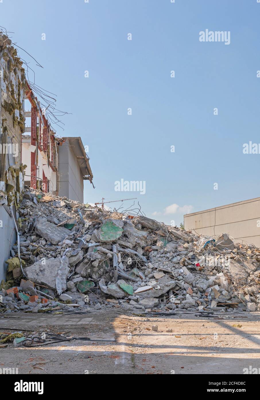 Big Pile of Rubble Collapsed Building Structure Stock Photo - Alamy