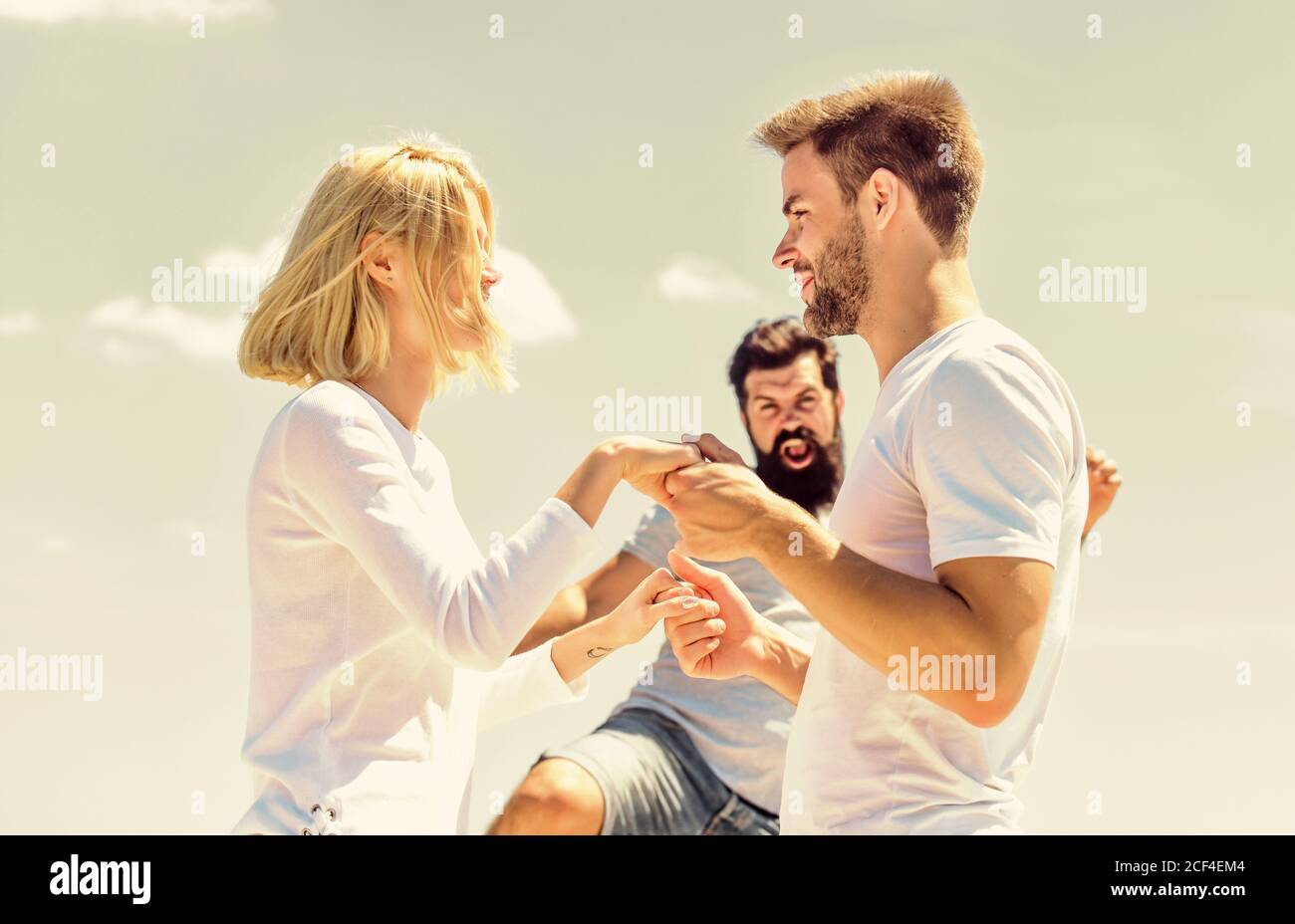be happy. love triangle. Social problem. Betrayal and divorce ...