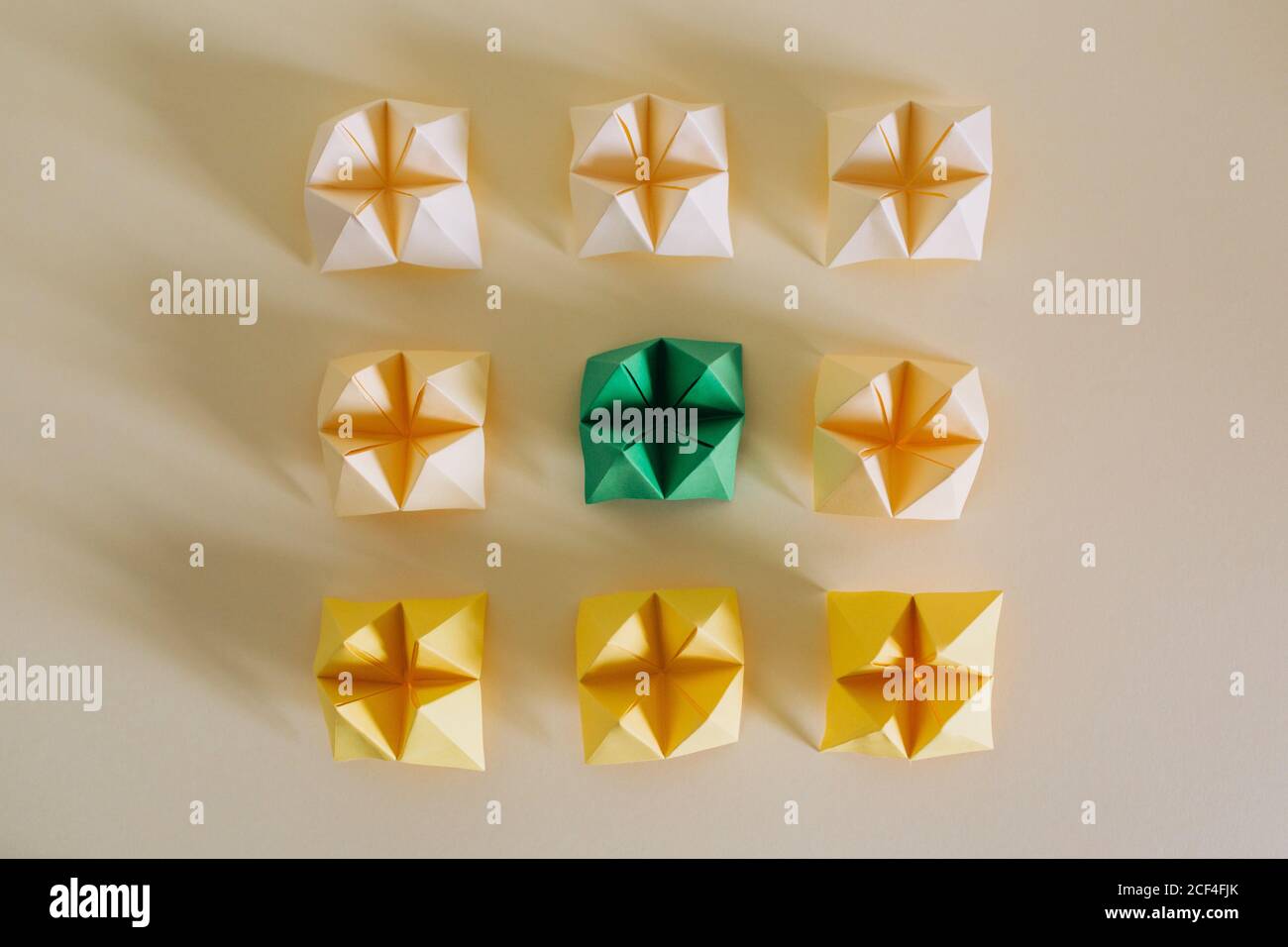 Colorful paper origami hi-res stock photography and images - Alamy