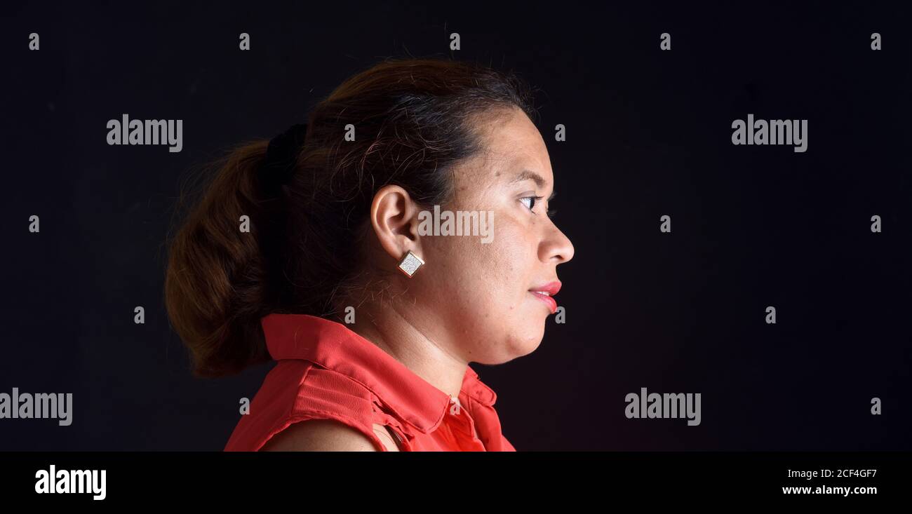 Side heads shot hi-res stock photography and images - Alamy