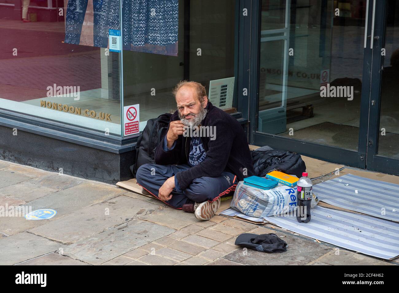 Homeless uk store hi-res stock photography and images - Alamy