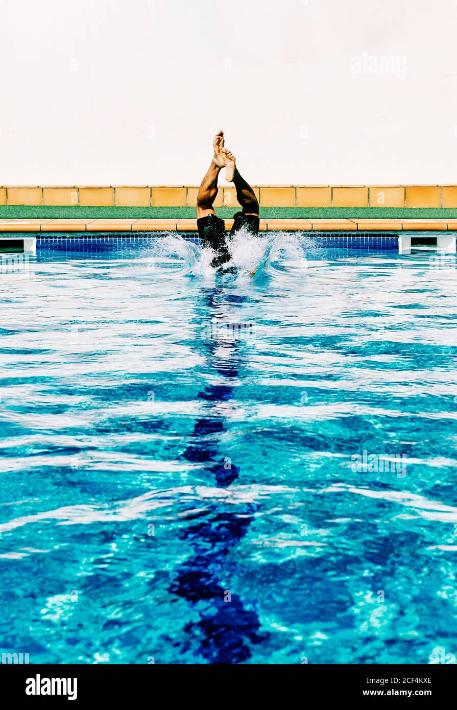 High diver jumping water hi-res stock photography and images - Alamy
