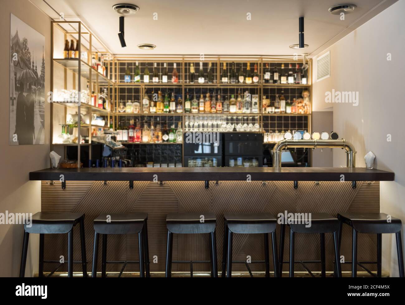 Small Bar Designs For Restaurant