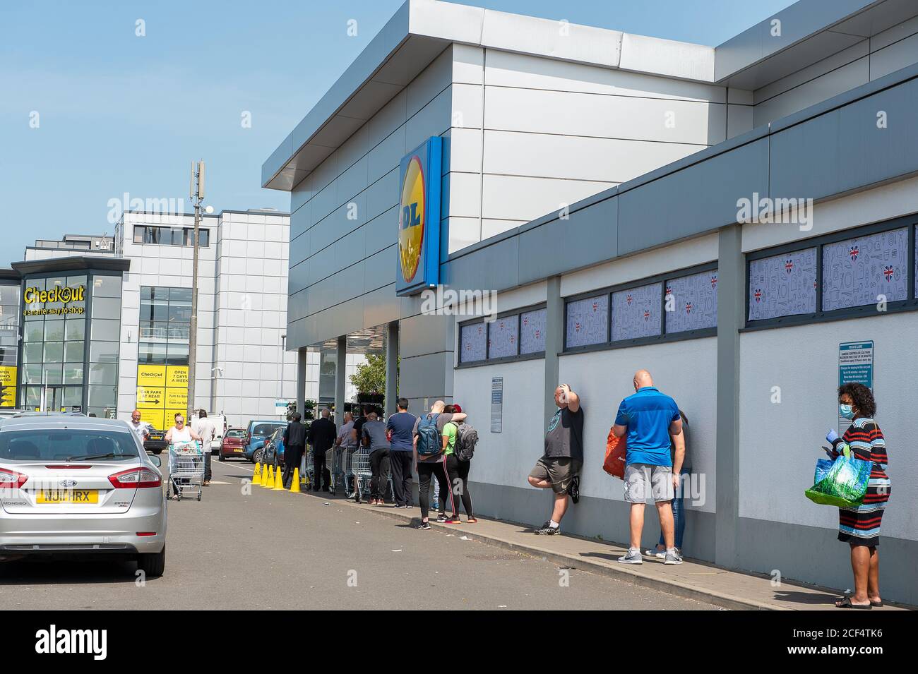 Lidl plus card hi-res stock photography and images - Alamy