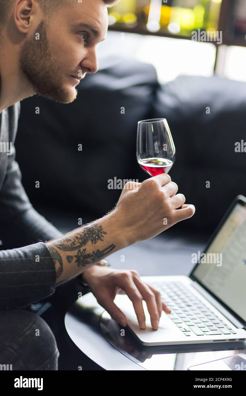 Sharp dressed men hi-res stock photography and images - Alamy