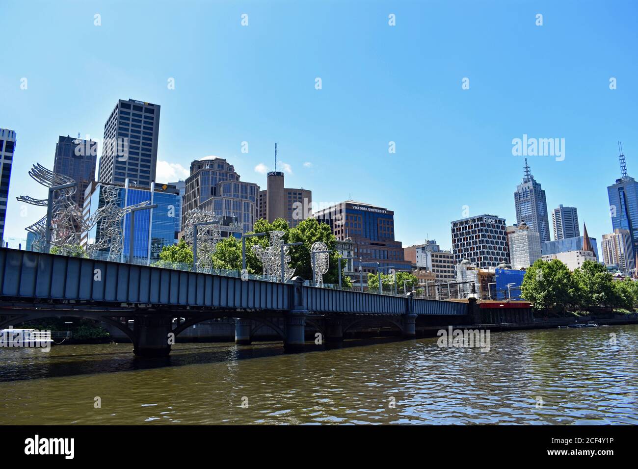 The Yarra river as it flows through the city centre of Melbourne and ...