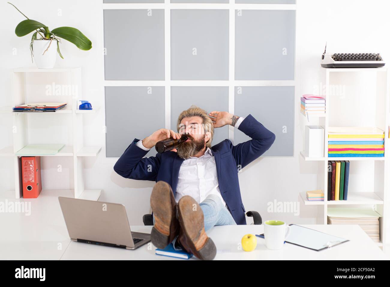 Drunk at your desk hi-res stock photography and images - Alamy
