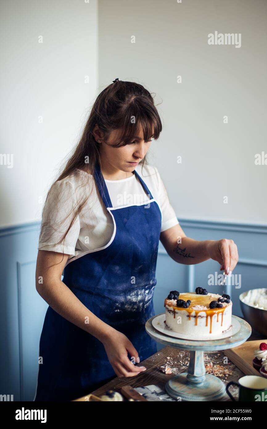 the process of decorating cupcakes Stock Photo - Alamy
