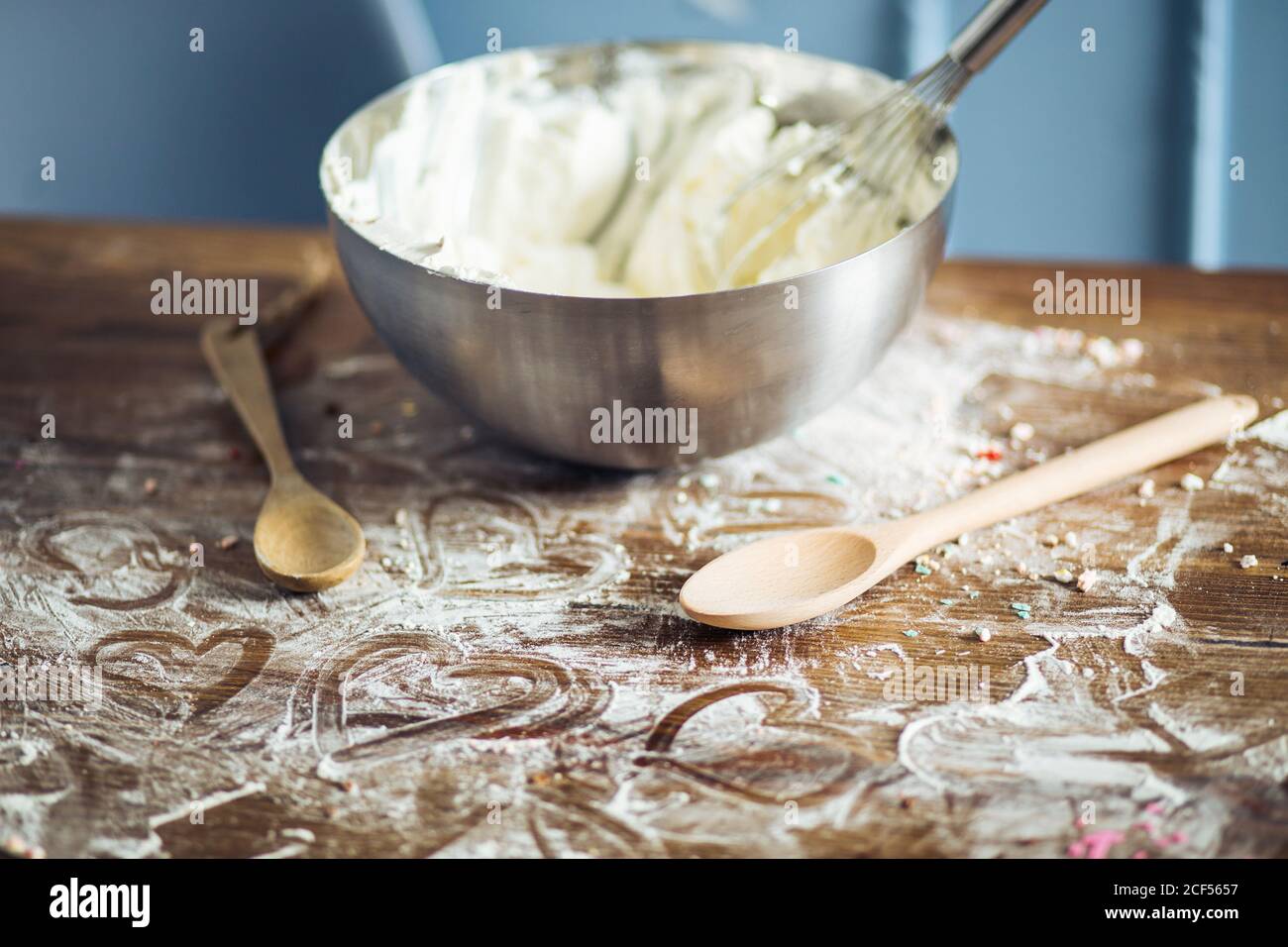 Cake making, preparation Stock Photo - Alamy