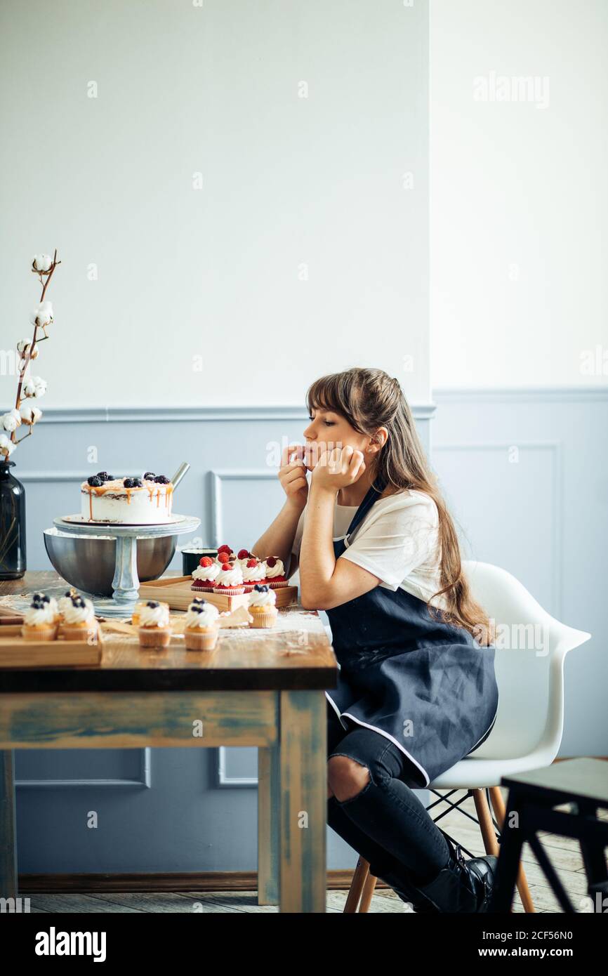 Young woman girl with cake Stock Photo - Alamy