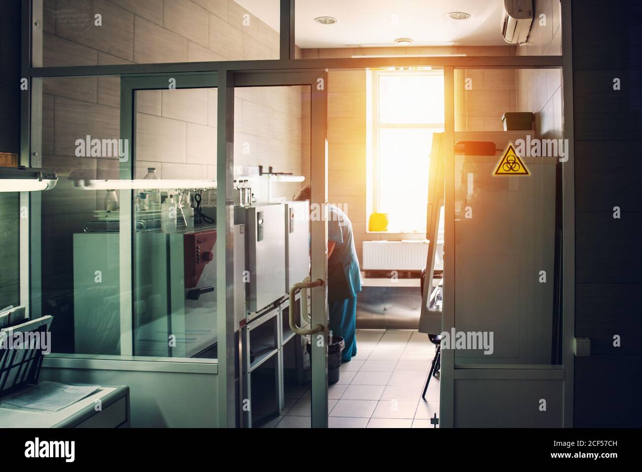 Real laboratory hi-res stock photography and images - Alamy