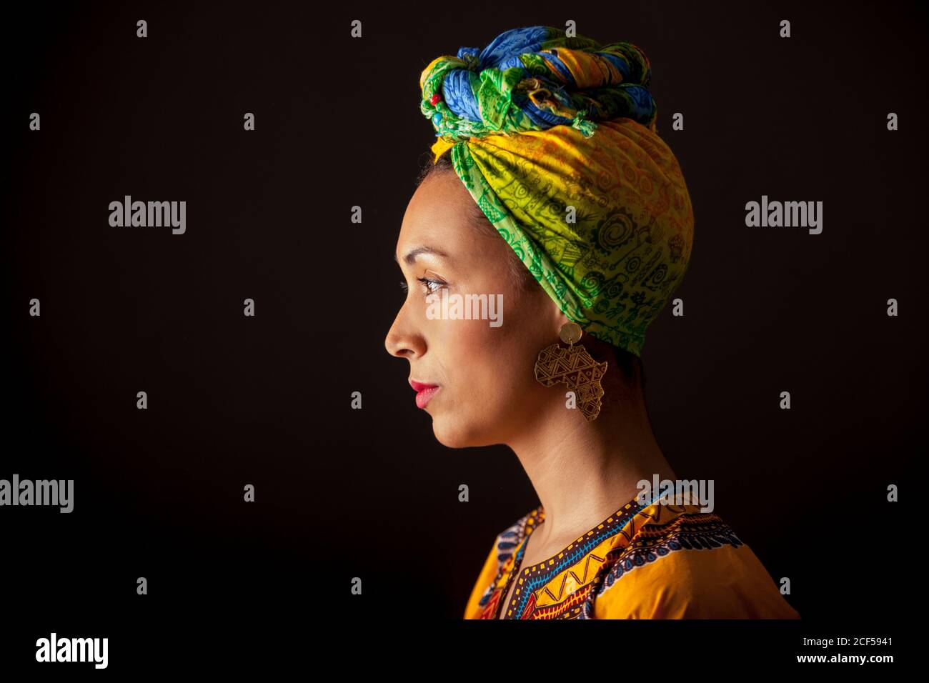 Different turban hi-res stock photography and images - Alamy