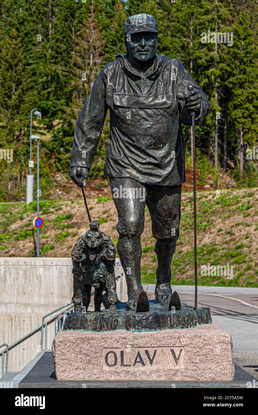 Sculpture of olav v hi-res stock photography and images - Alamy