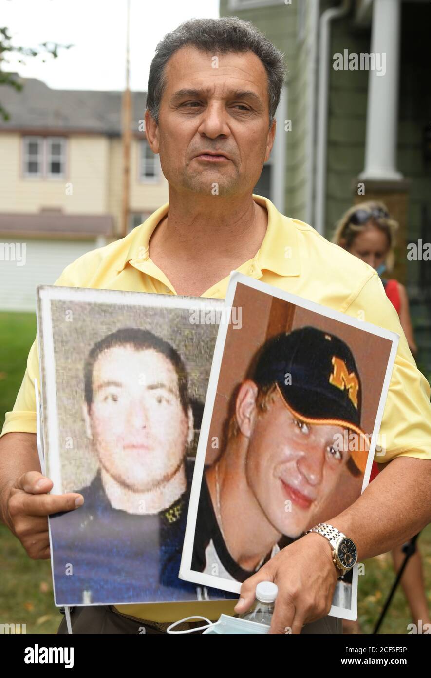 Michael bell hi-res stock photography and images - Alamy