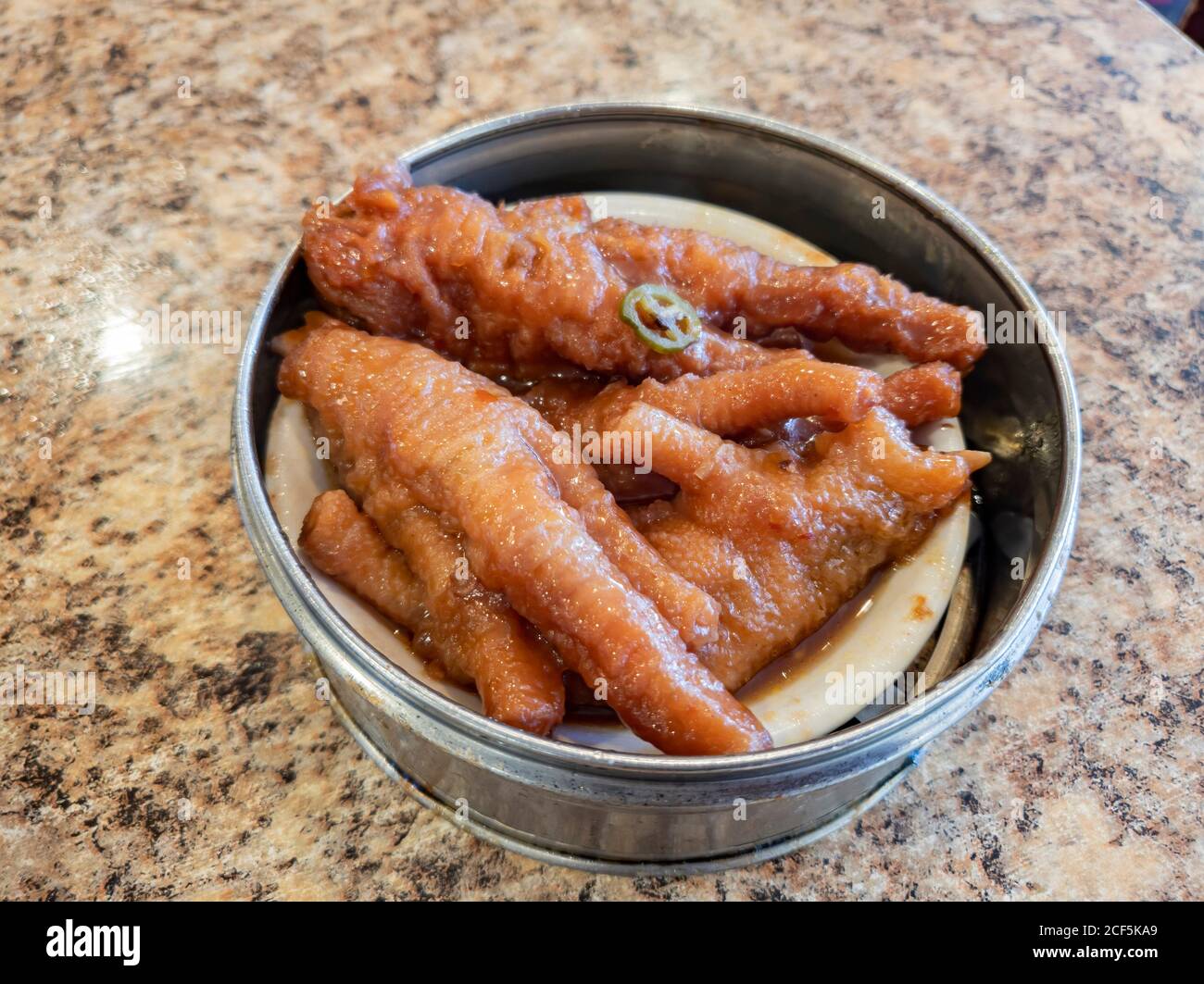Talons close up hi-res stock photography and images - Alamy