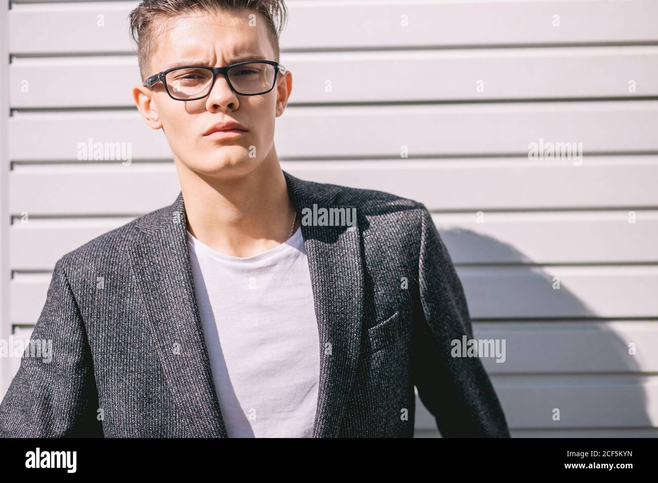 Smartly dressed male model hi-res stock photography and images - Alamy