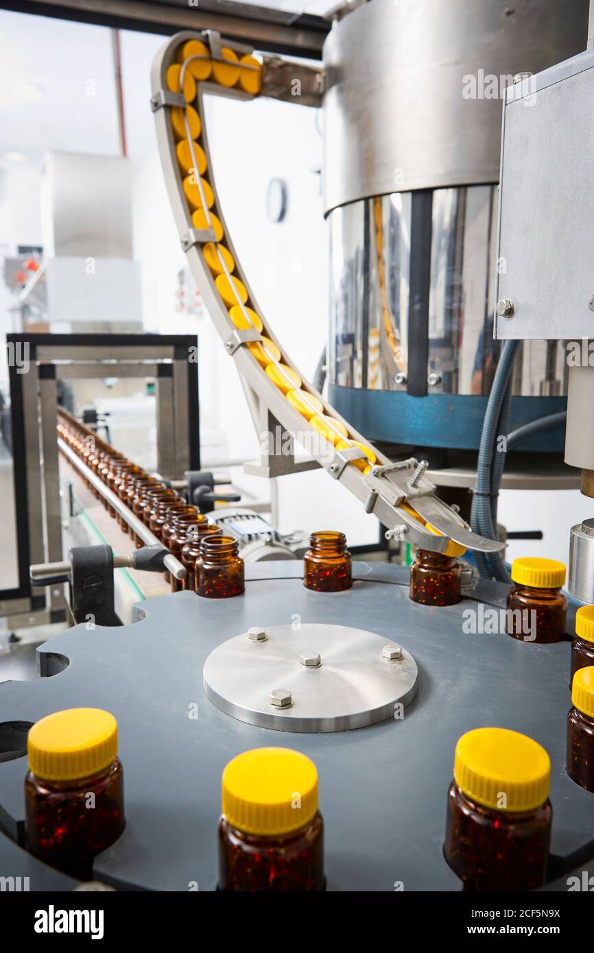 Chain of packaging and manufacture of tablets and vials of tablets and ...