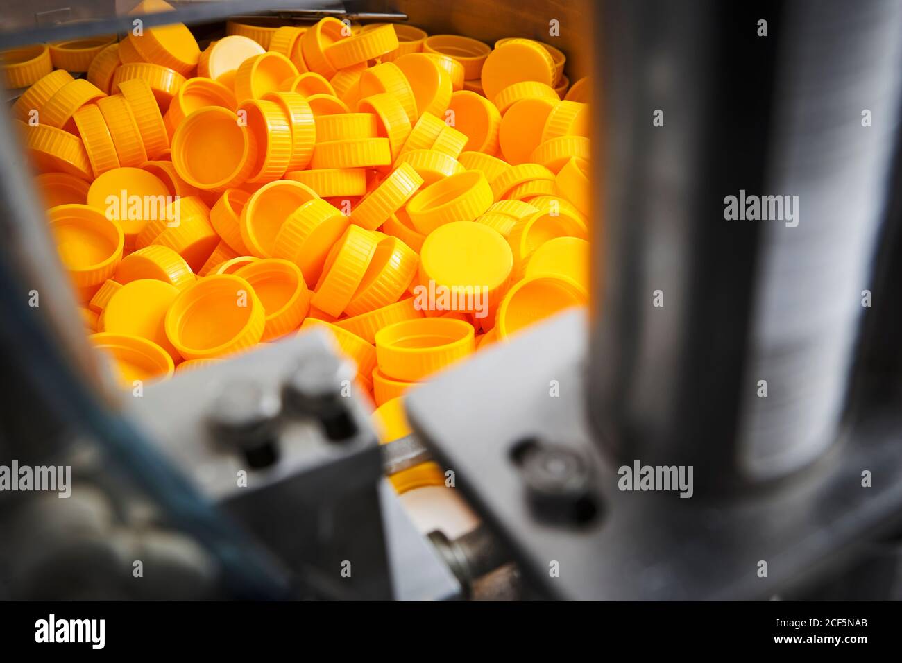 Pill roller machine hi-res stock photography and images - Alamy