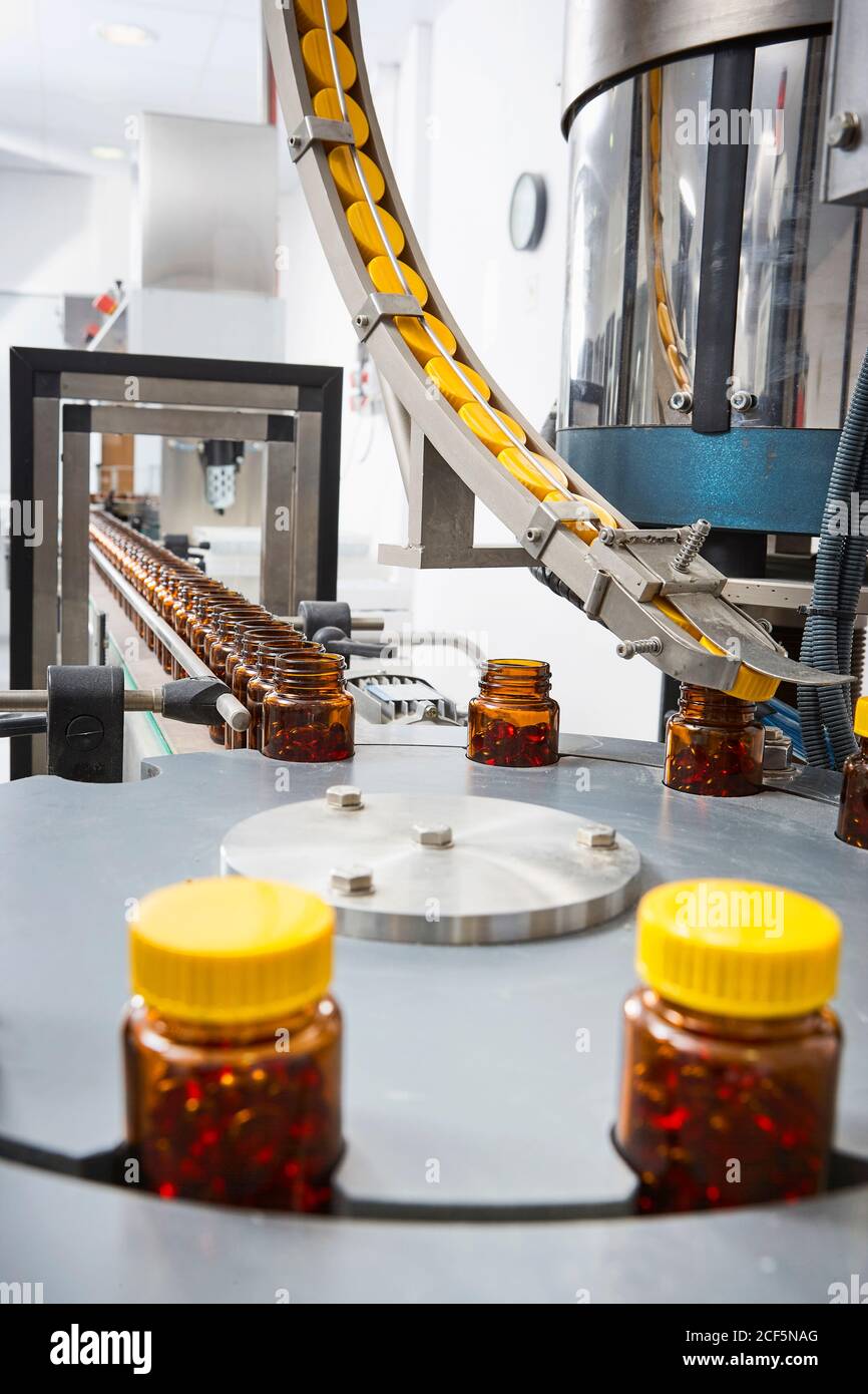 Chain of packaging and manufacture of tablets and vials of tablets and ...