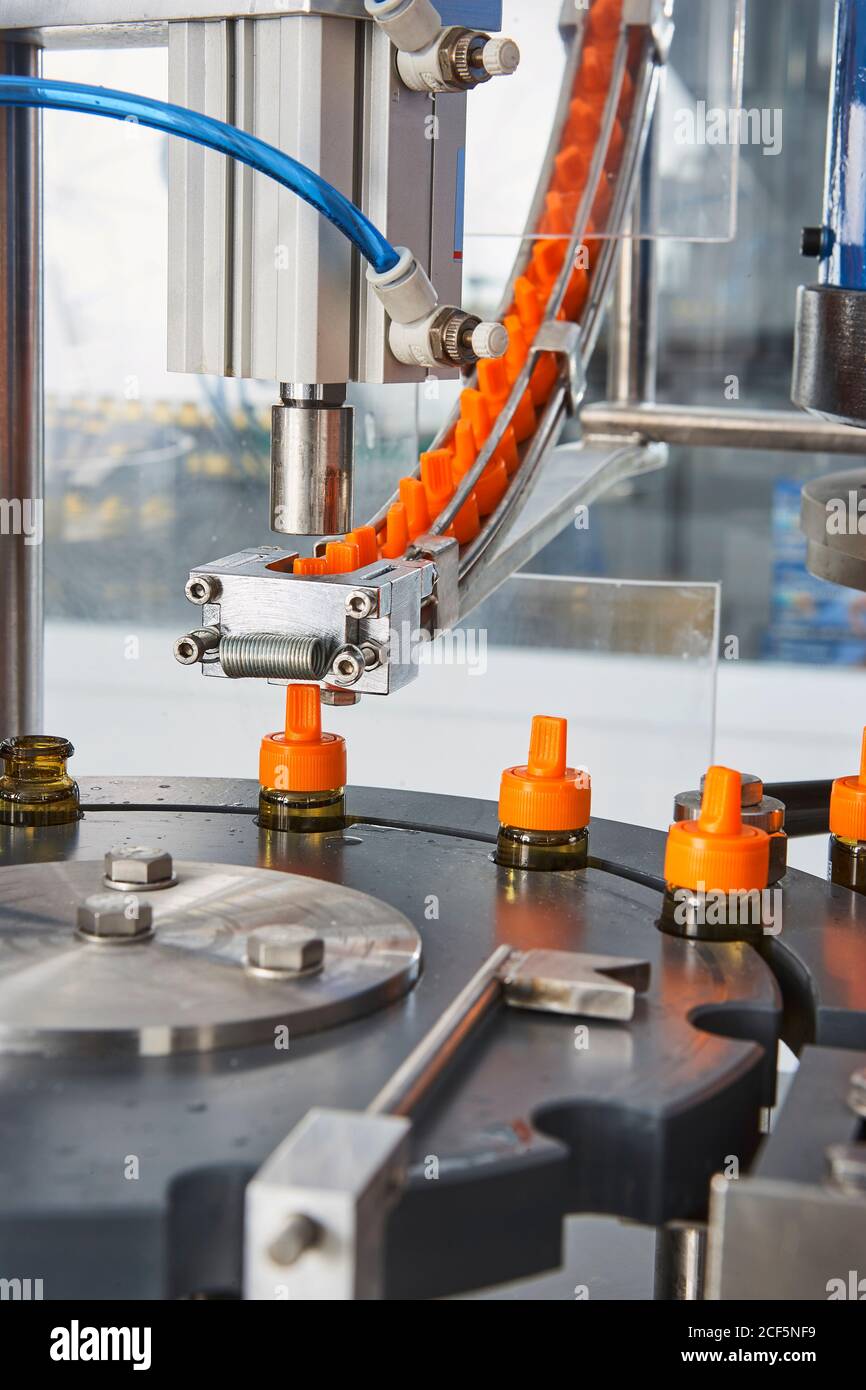 Pill roller machine hi-res stock photography and images - Alamy