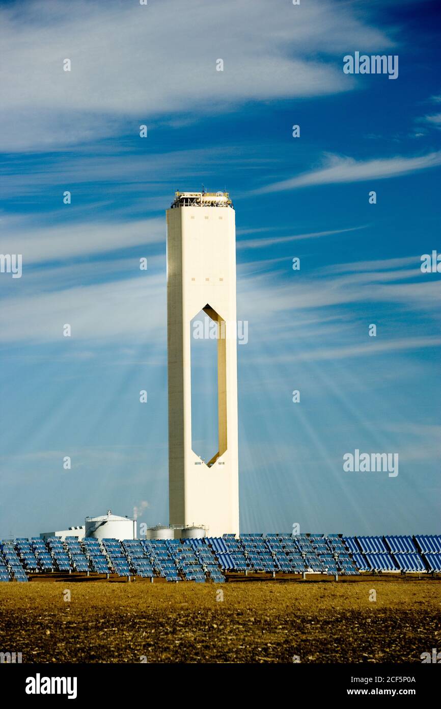 Space solar tower hi-res stock photography and images - Alamy