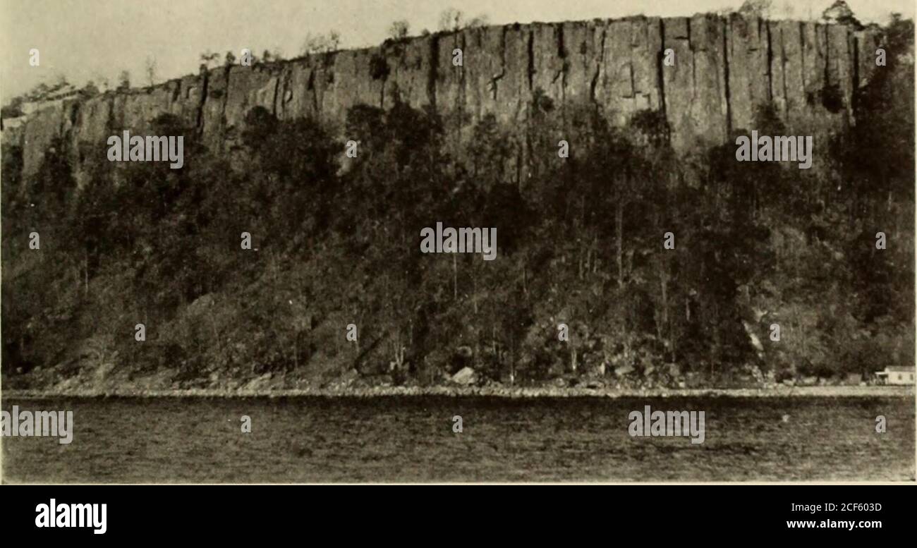 Triassic age rocks hi-res stock photography and images - Alamy