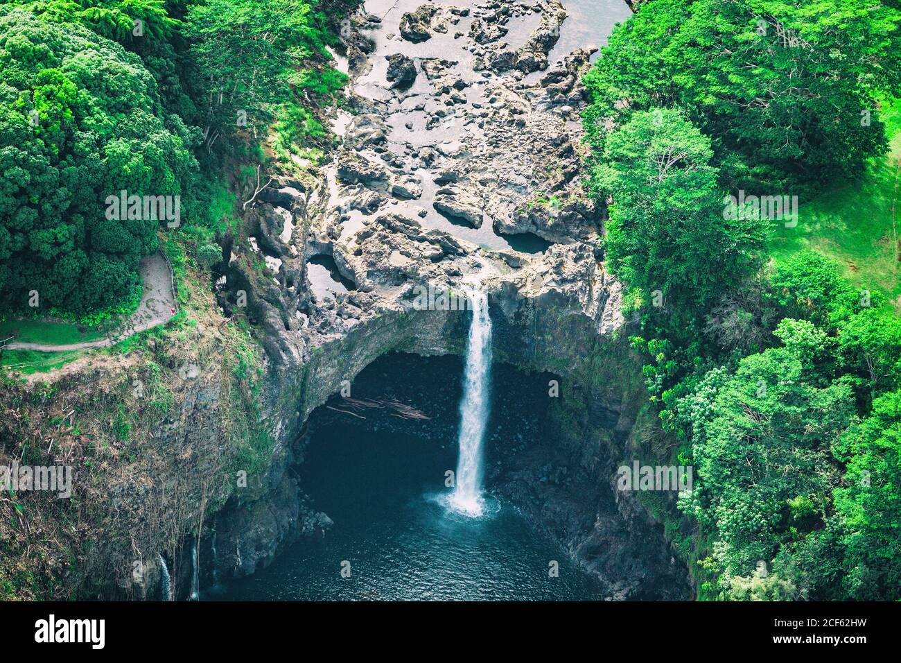 Hawaii Rainbow Falls waterfall near Hilo, Big Island. USA travel ...